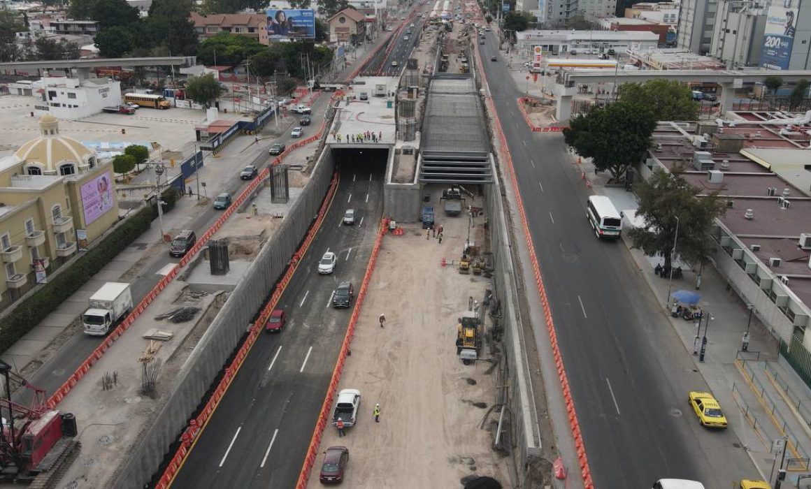 Lluvias podrían retrasar obras de 5 de febrero Lluvias podrían retrasar obras de 5 de febrero